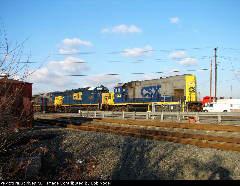 CSX 1543 and 4429